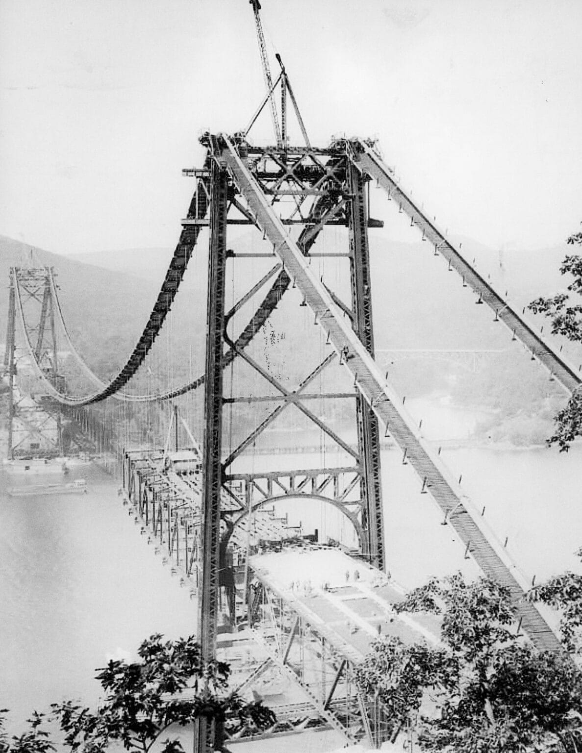 How the Century-Old Bear Mountain Bridge Changed the Valley Forever ...