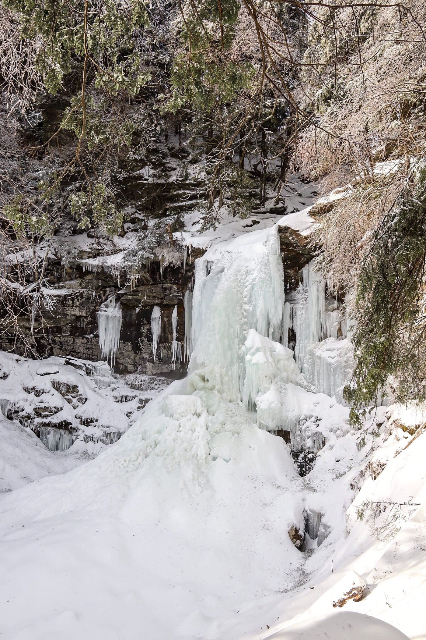 Regional Guide to a Winter Hiking Treat: Frozen Waterfalls - Scenic Hudson